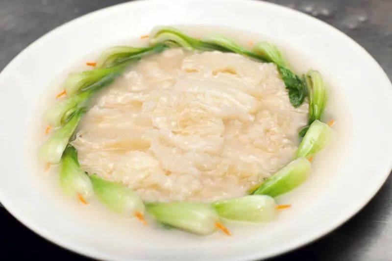 How elaborate can a table of traditional Henan cuisine be? - iNEWS