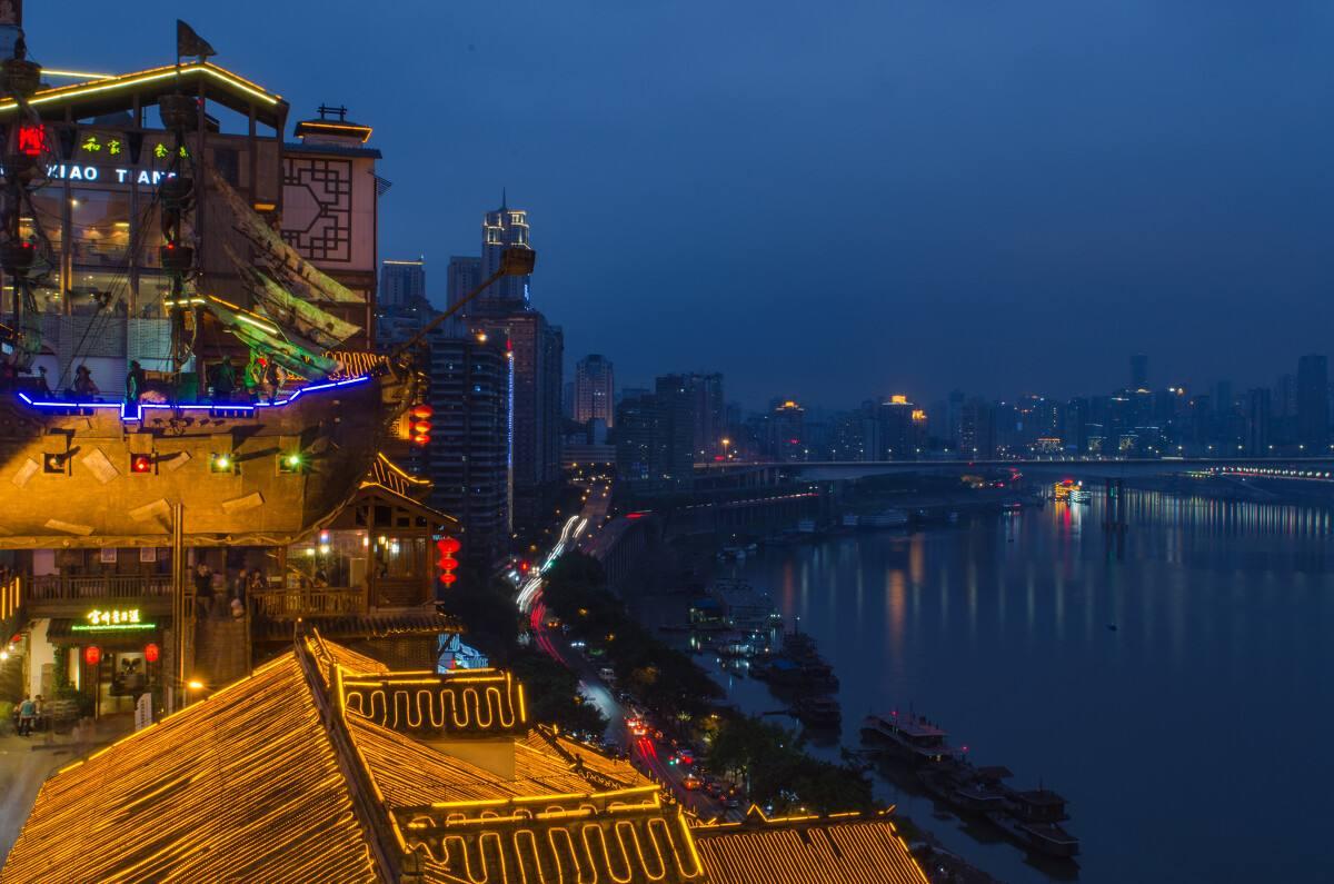 Yang Zi celebrated Li Xian's birthday for four consecutive years and ...