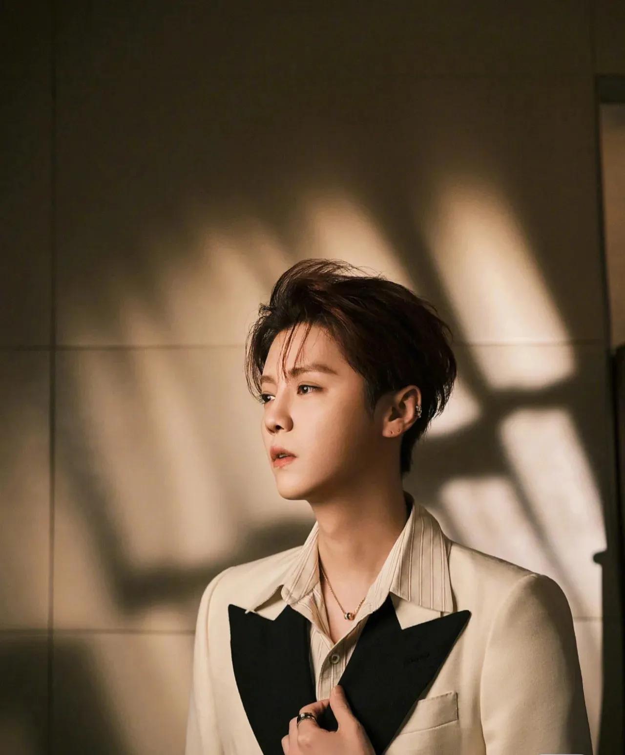 Issue 23‖ Lu Han - iMedia