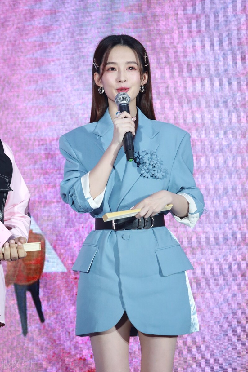 Beautiful Qin Qinzi Li Qin: underwear endorsement pictures, beautiful ...