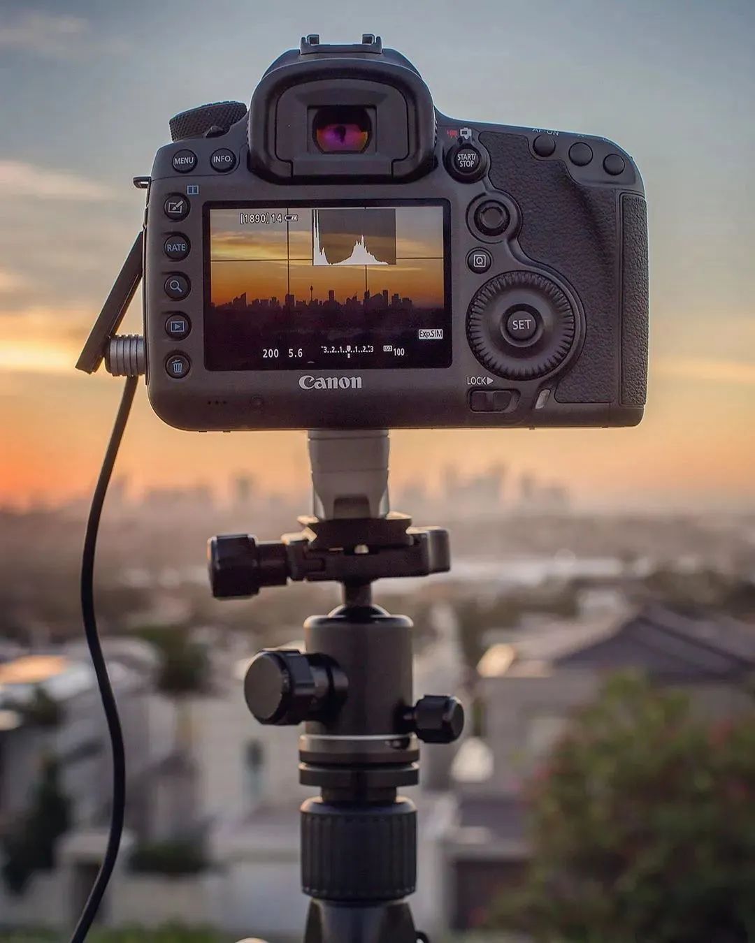 How many pixels is suitable for a novice to buy a camera? - iNEWS