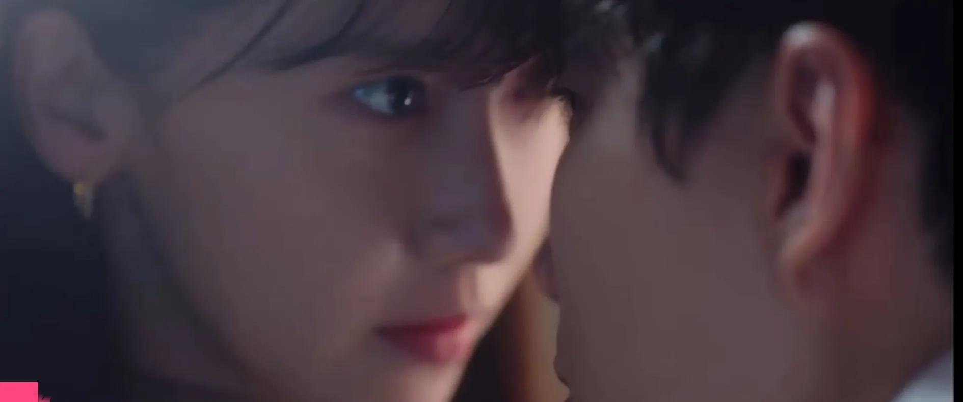 Li Junhao and Lin Yuner are kissing passionately in the rainstorm, the picture is so beautiful ...