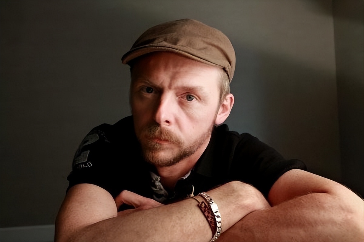 Simon Pegg: Humorous Style as an Actor and Writer - iNEWS