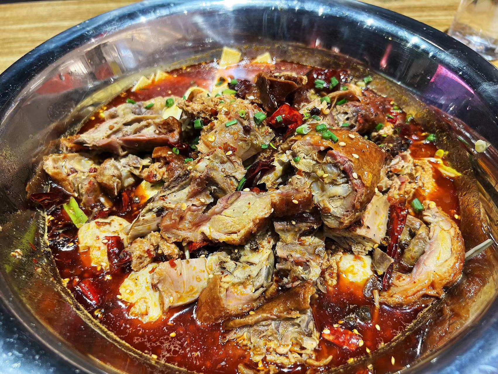 Fafafa: the ingredients are at most average - iNEWS