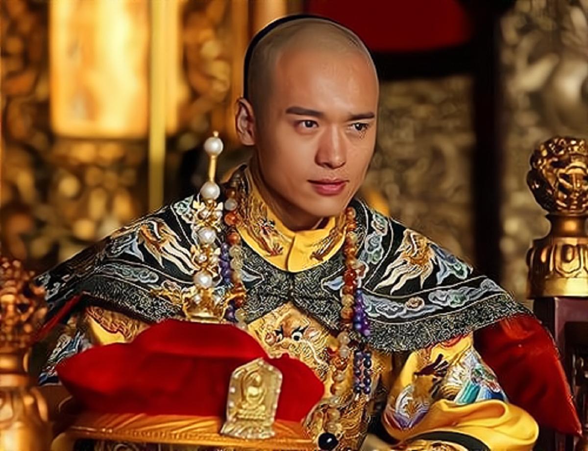 What's the use of dead Dorgon?By flogging him, Emperor Shunzhi reached ...