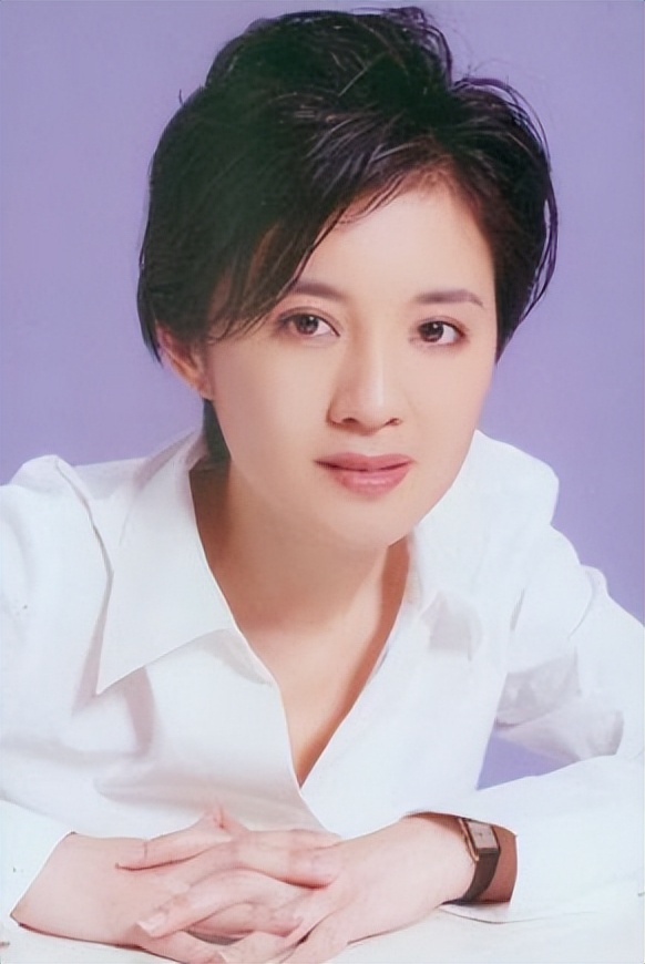 Xu Gehui, the host of CCTV, "knowledge the three as the three" to drive ...