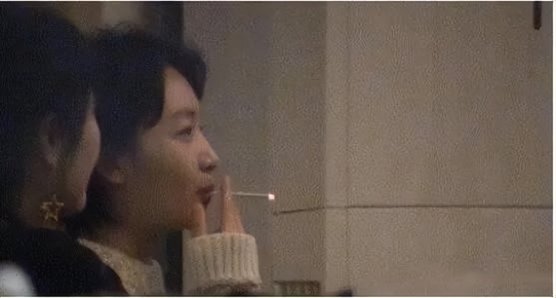 Yang Ying's smoking video sparked strong controversy: is the candid ...