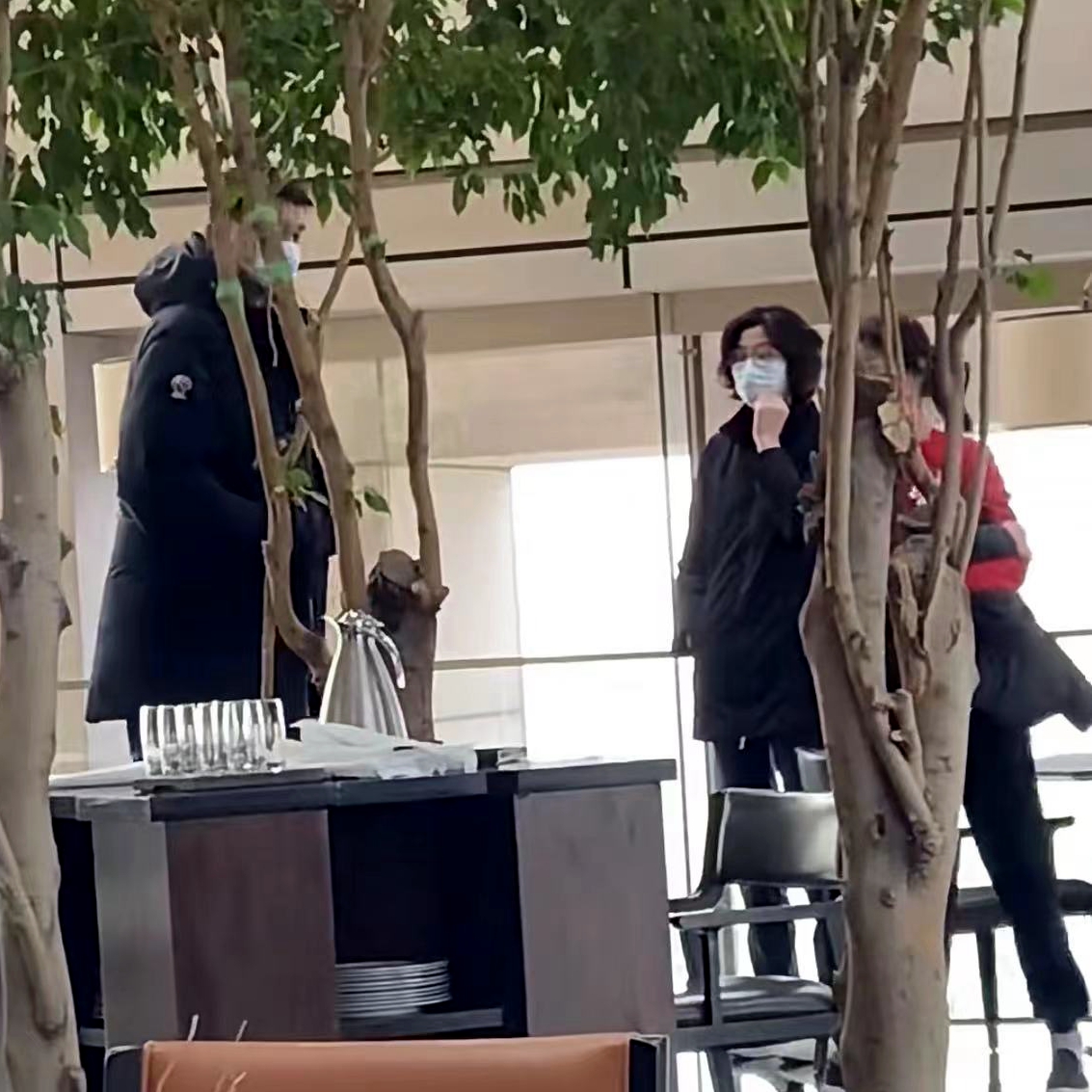 Yao Ming's family of three are in the same frame, 12-year-old Yao ...