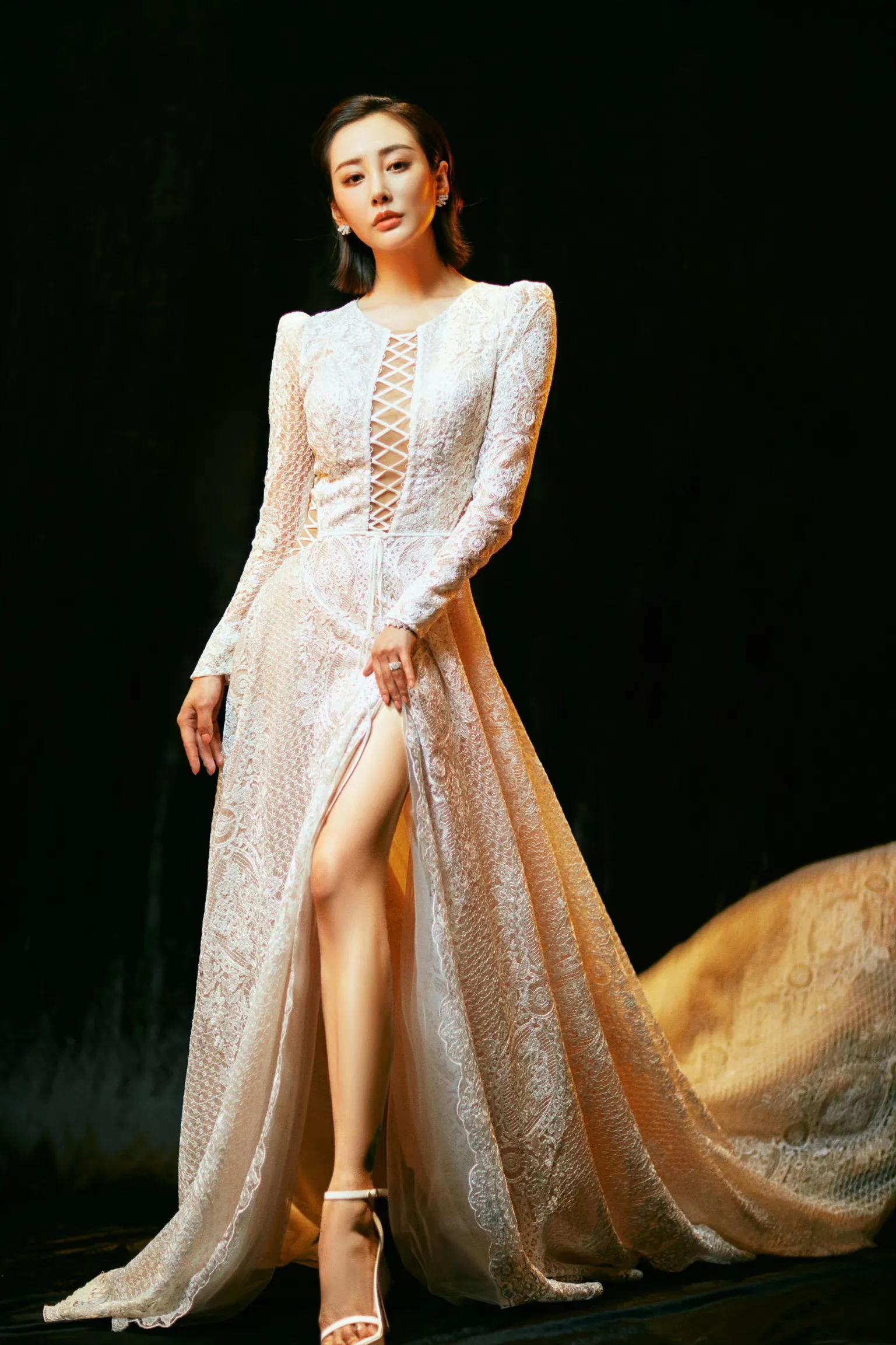 Li Chunchao's collection of beautiful pictures - iNEWS