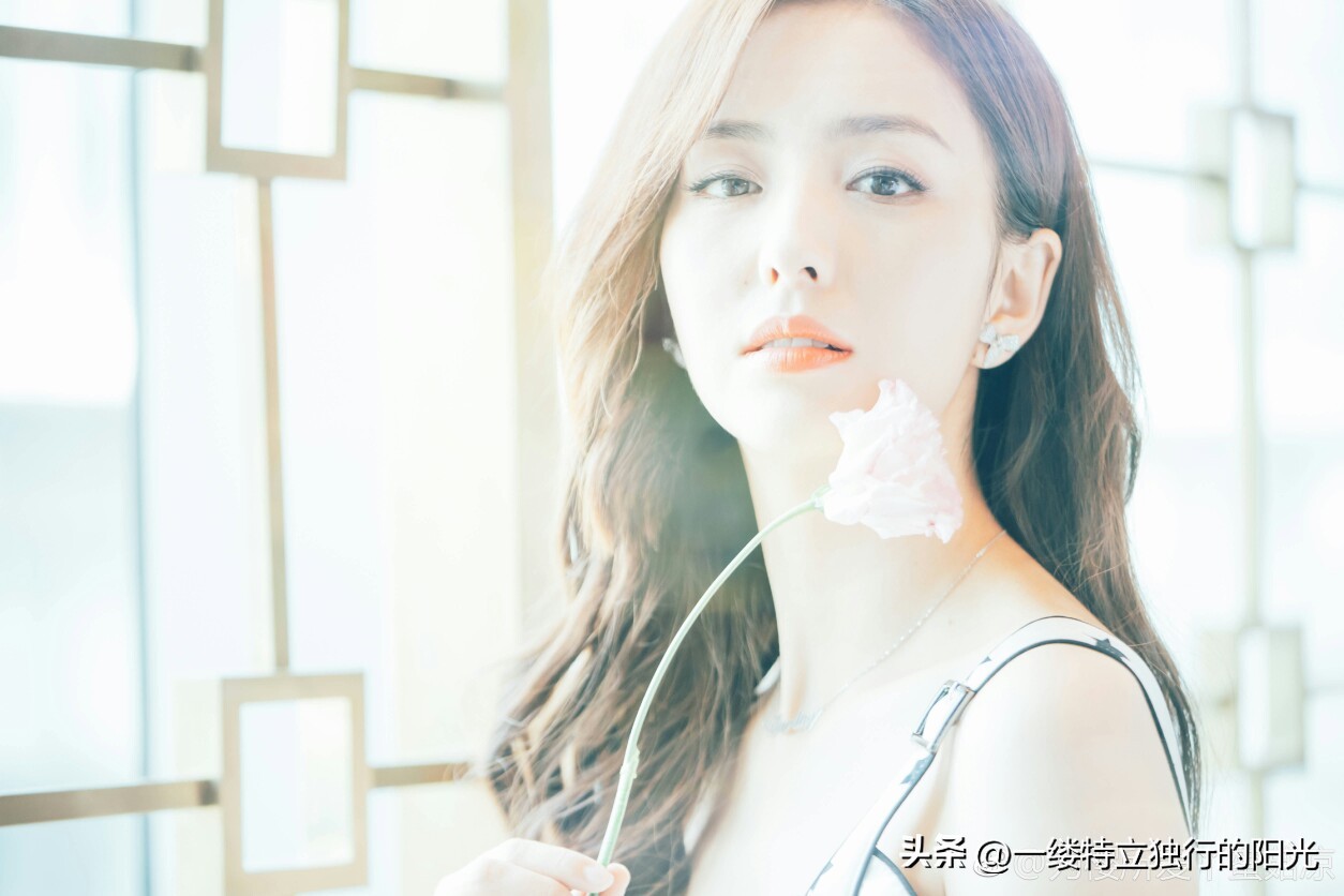 Beautiful girl Tong Liya (22/10/23) - iNEWS