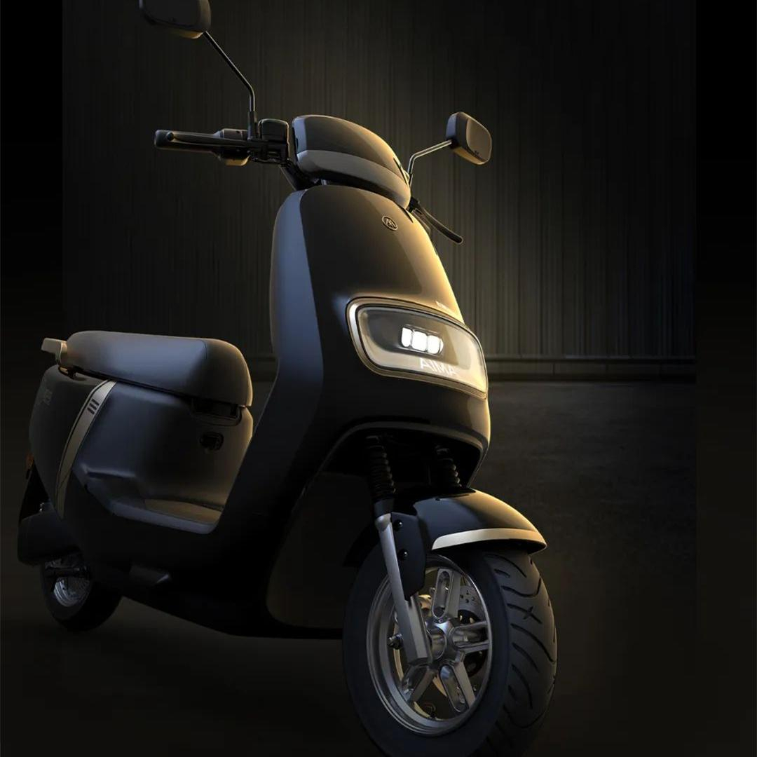 3 high-powered two-wheeled electric vehicles, with enough power, the ...