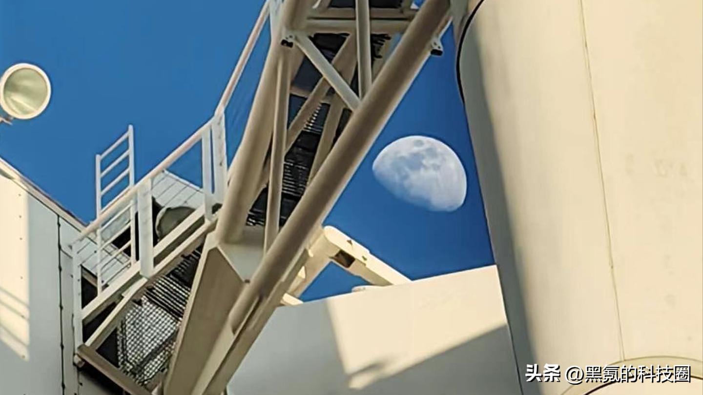 P60 upgraded XMAGE2.0 imaging system equipped with IMX888 sensor + F/1. ...