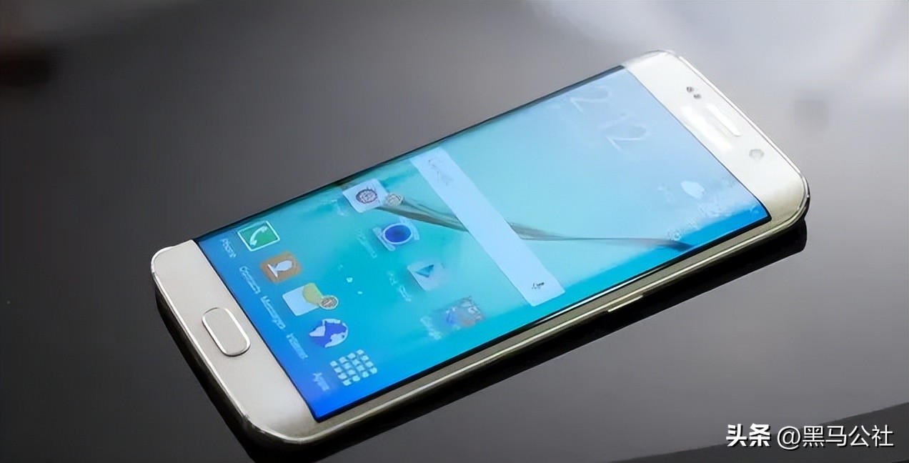 The curved screen that Huawei once blew a lot was abandoned by domestic ...