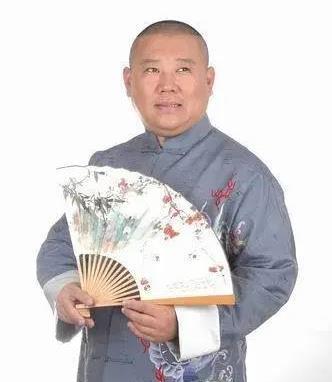 [Laughter] Cao Yunjin's apprentice Li Chunyi is about to appear on the ...