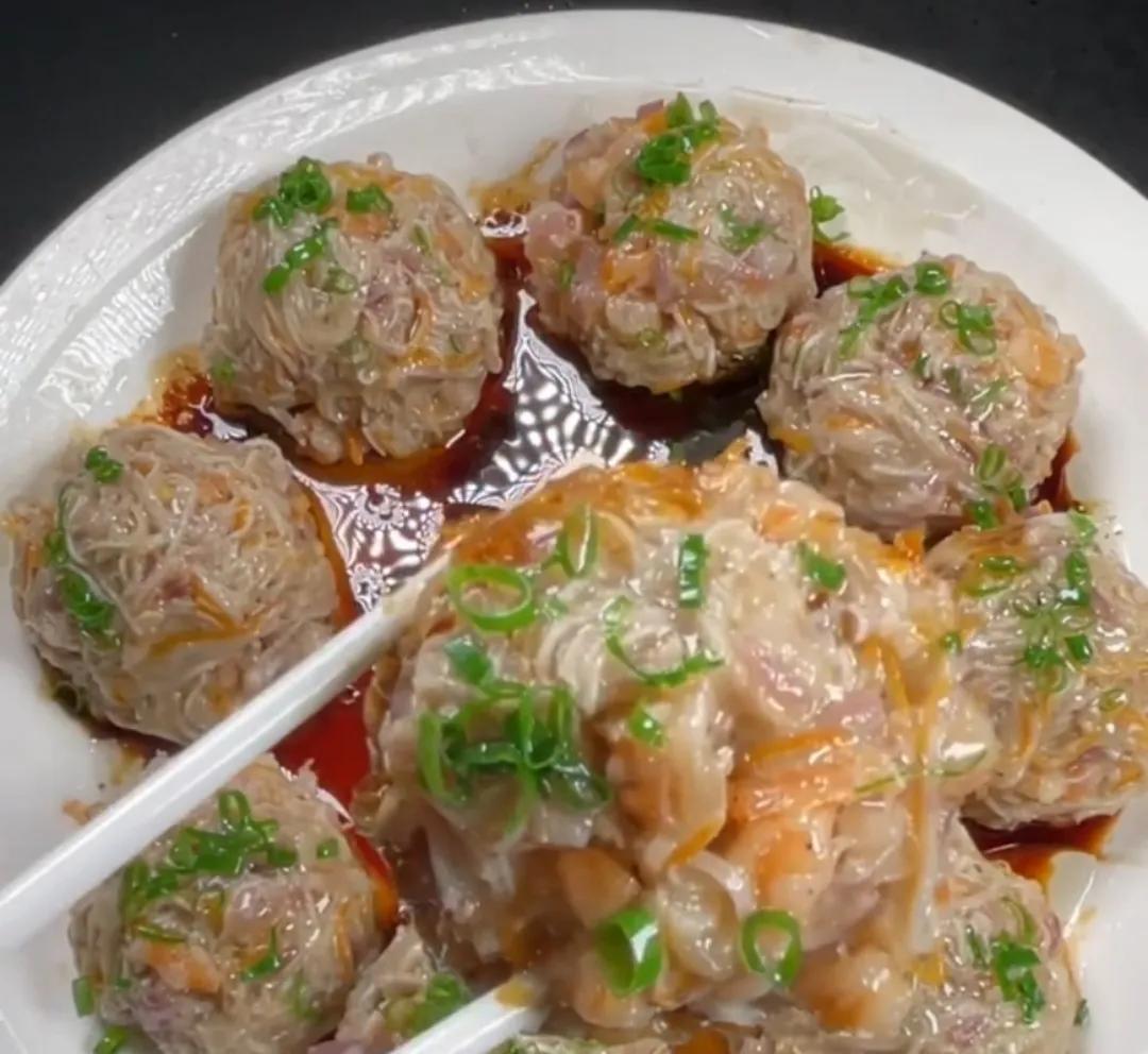 Steamed taro balls, fragrant and glutinous, delicious and unreasonable ...