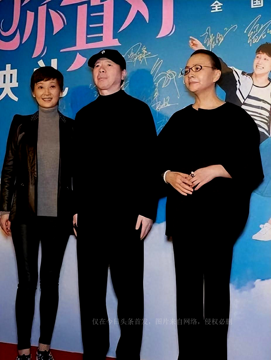 Xu Fan is in the same frame as Song Dandan, but the 6-year age ...