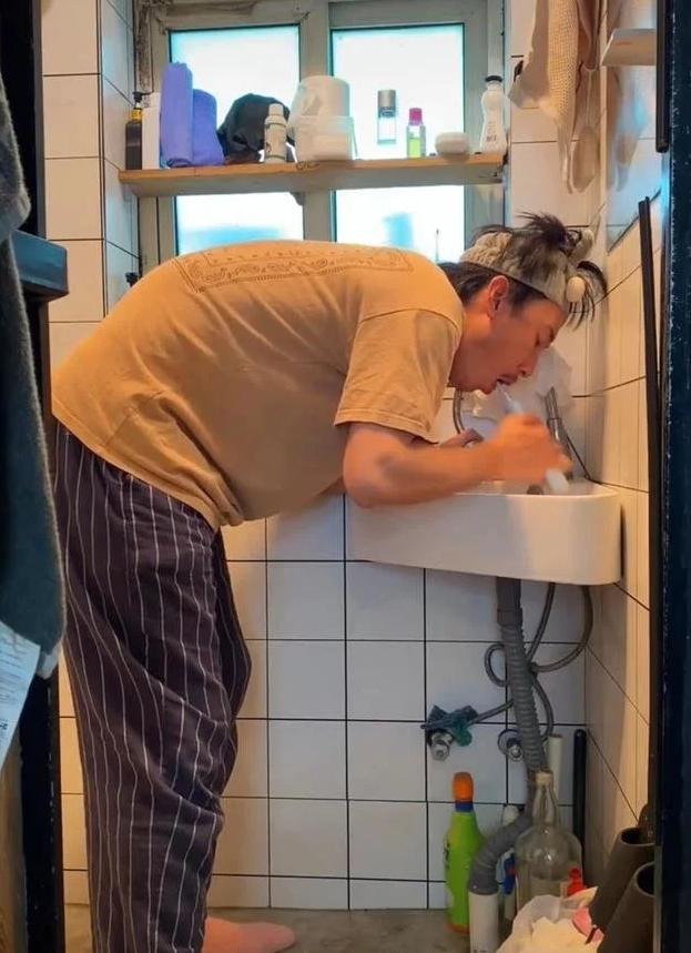 From a well-recognized good actor to a homeless renter, Zhou Rui's ...