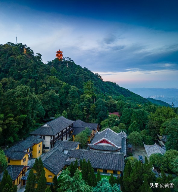 A landscape poem written by Meng Haoran is ethereal, expressing the ...