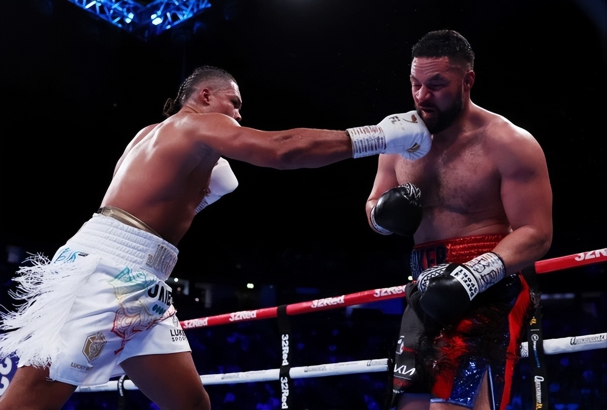 Get 15 wins and 14 KOs!Joyce crushes former boxer Parker with a heavy ...