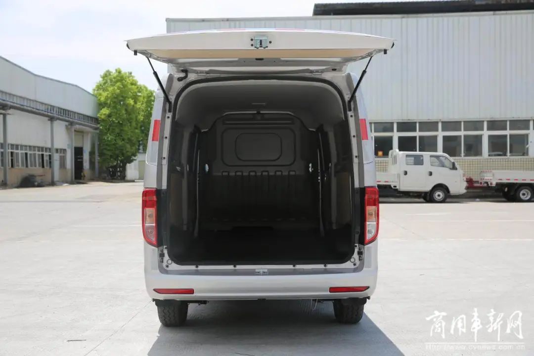 "Too much" is more "to run far"!Changan Leaping Star V7 EV: There are ...