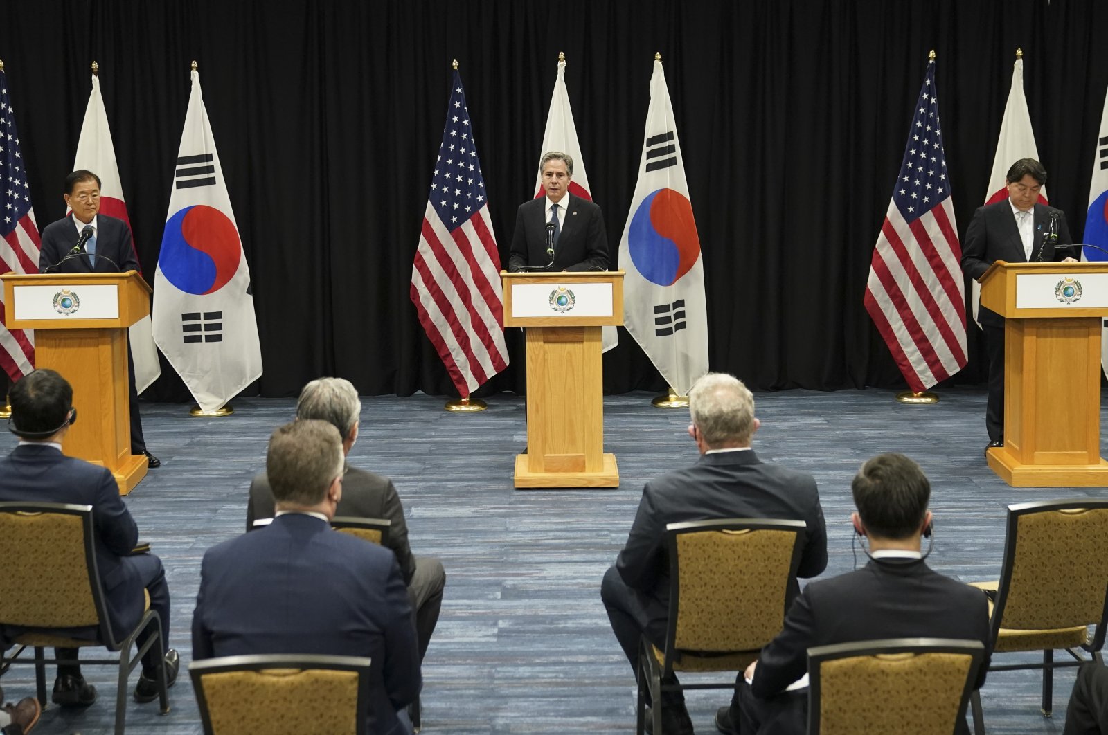 The United States, Japan and South Korea issued a statement against ...