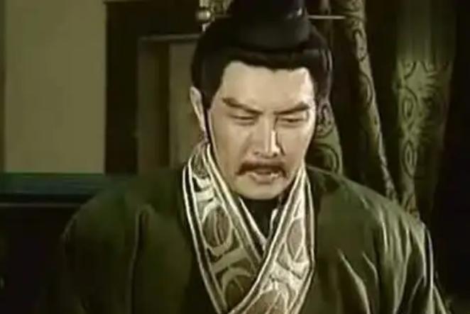 After the Eastern Zhou Dynasty moved the capital, it became a puppet in ...