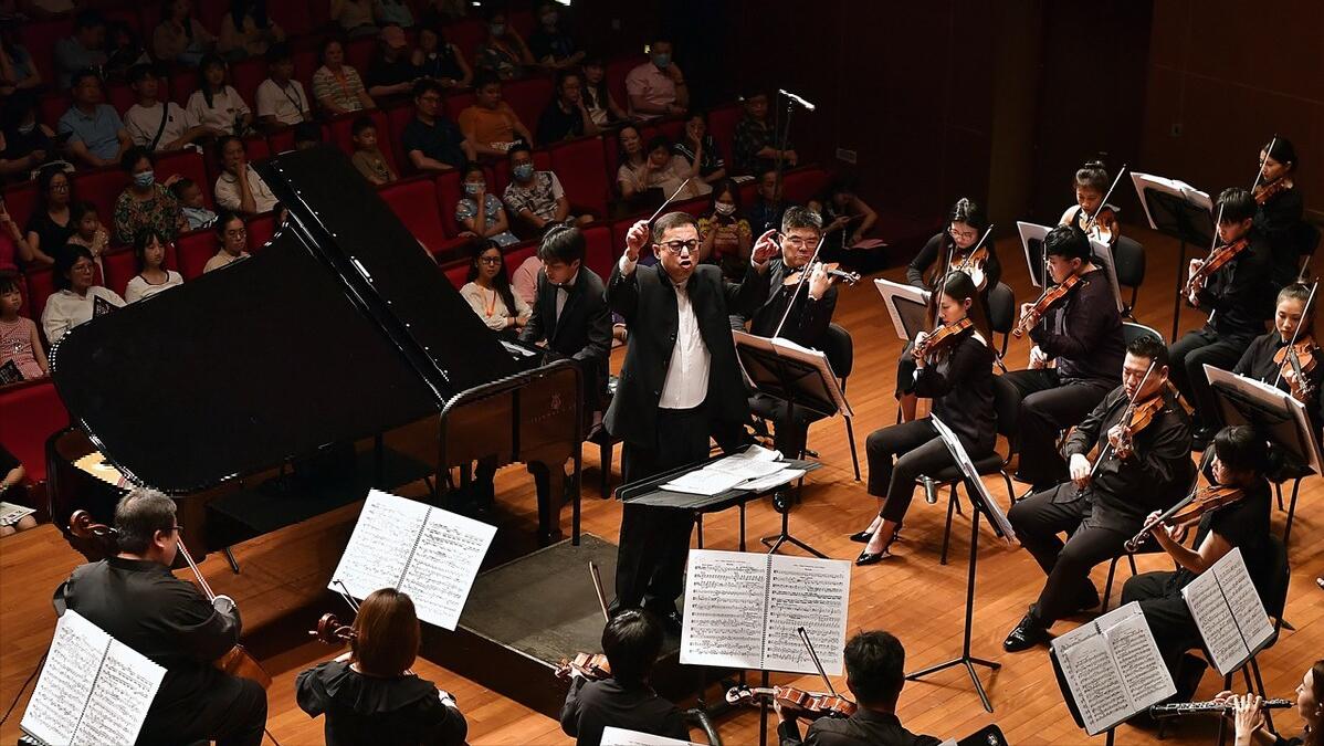 How do you view Yang Liping's large-scale dance? Many people ...