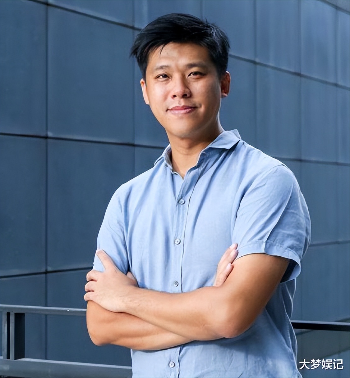 "The strongest paparazzi" supports Zhang Yingying!Tearing Zhang Lanhong ...