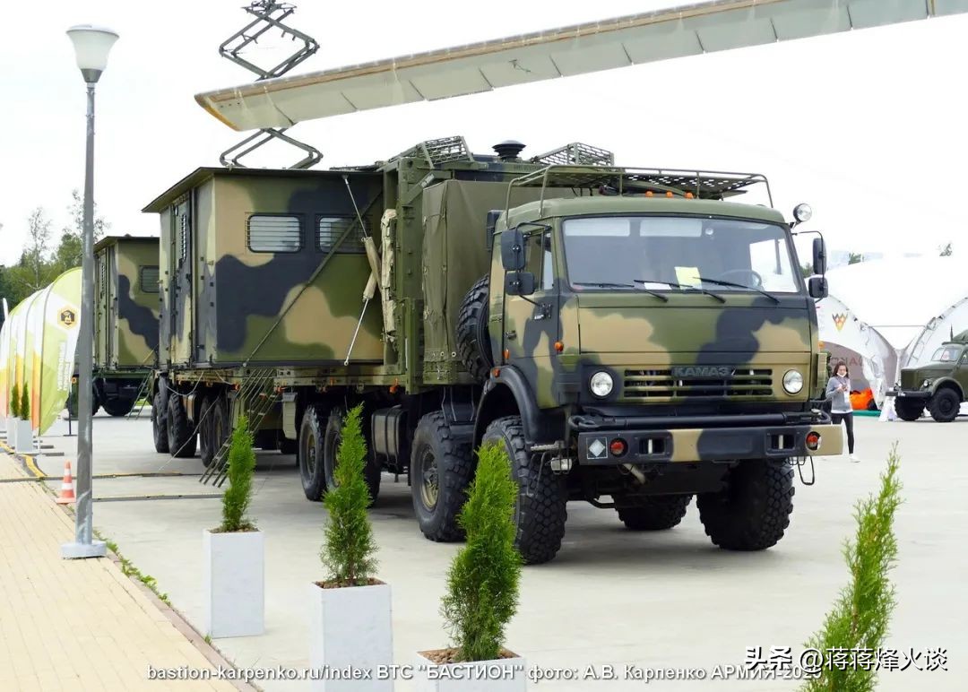 The special communication equipment in the Russian military parade can ...