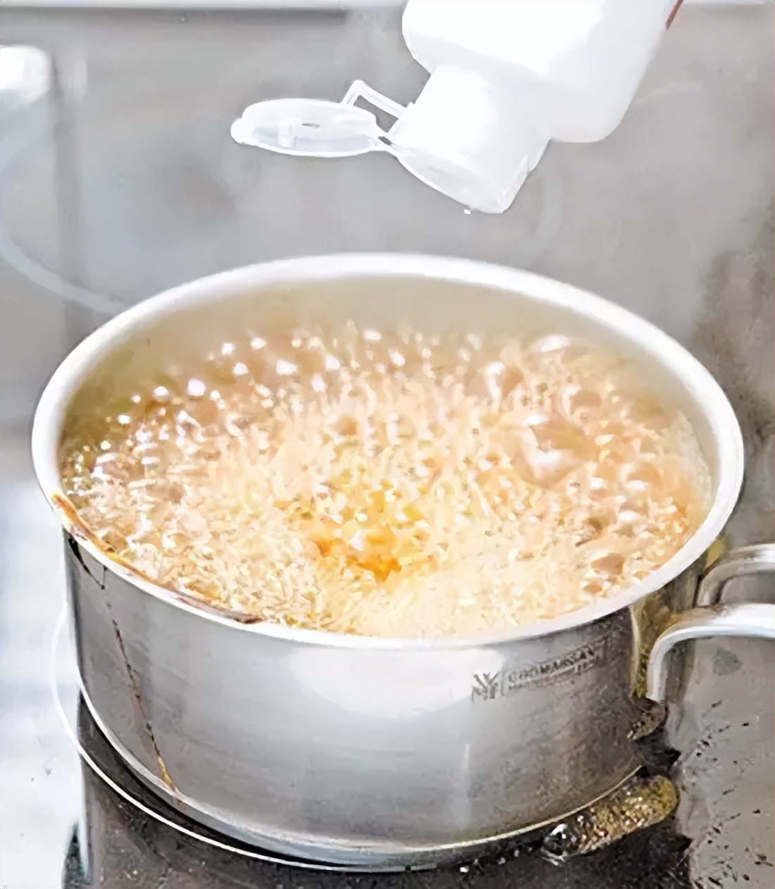 Difficult-to-clean pot bottom stains can be cleaned with such ...