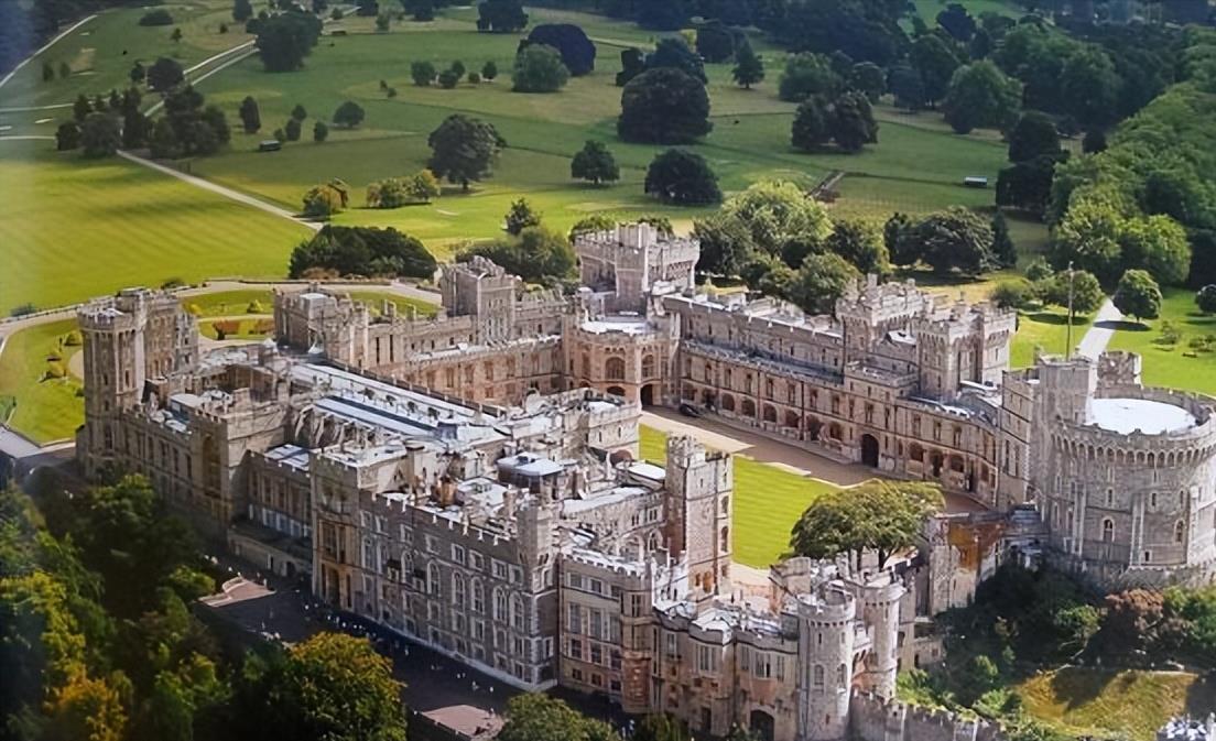 Legendary Castles: The Historical Significance of Windsor Castle - iMedia