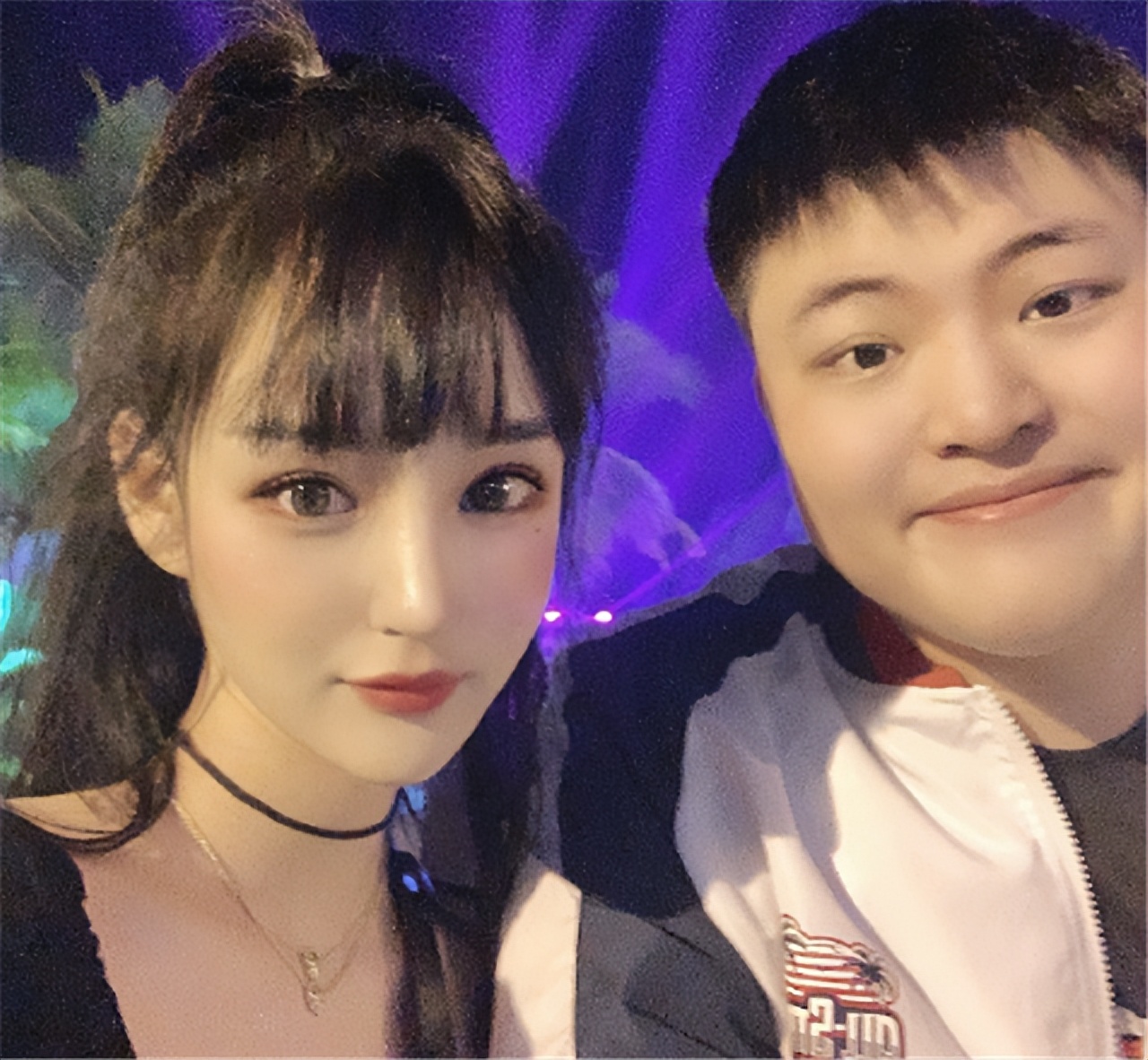 RNG Xiaoming's girlfriend was exposed. She used to be a friend of uzi ...