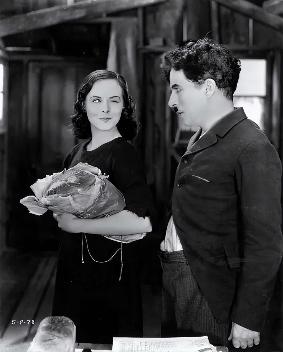 "Modern Times": the pinnacle of silent film history, the lives of ...