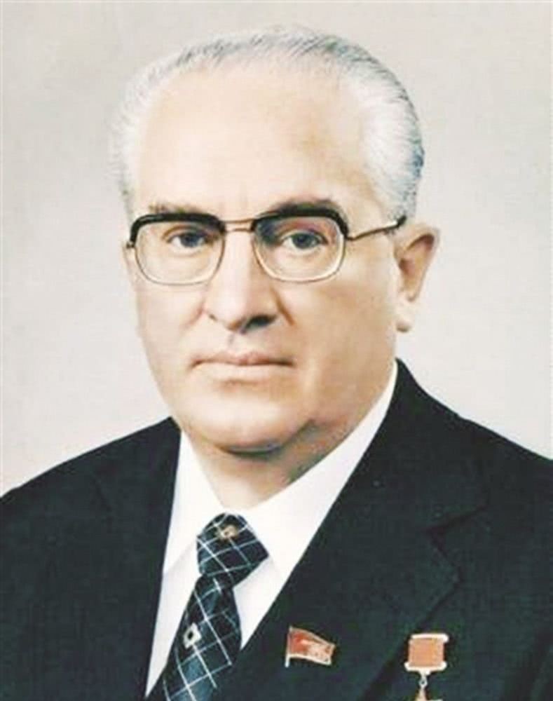 Exploring the Road of Reform and Gorbachev's "New Thinking" - iMedia