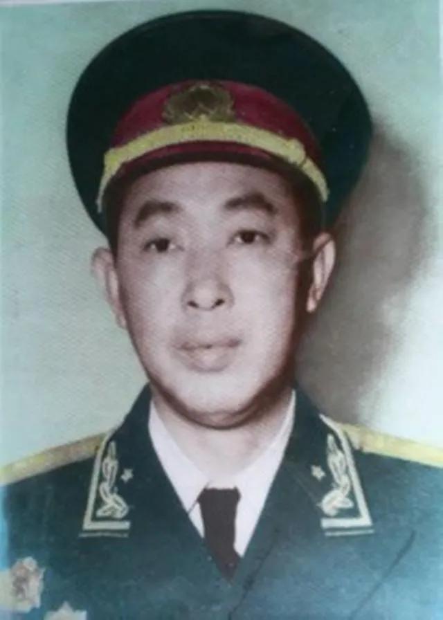 After Chen Yun was evacuated to Jiangxi in 1969, he asked to see the ...