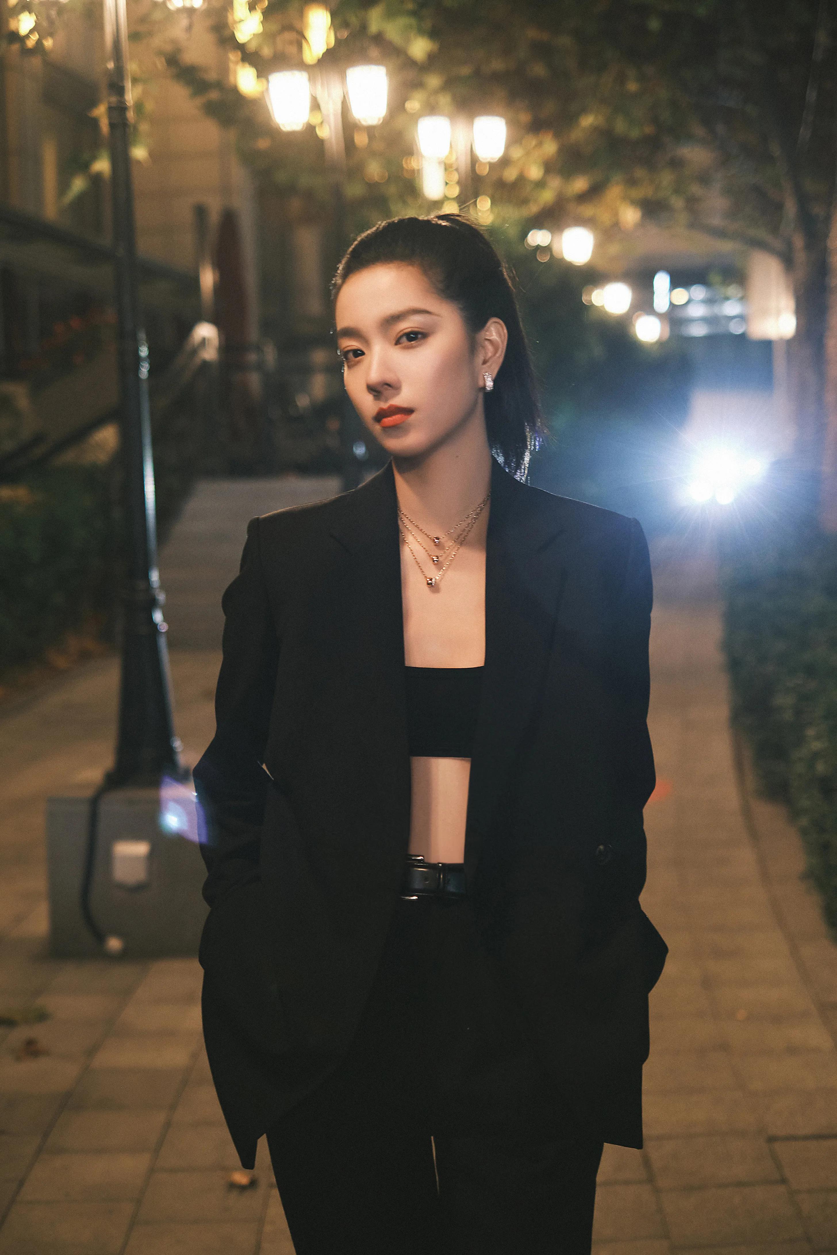 Young and beautiful beauty Zhuang Dafei, enjoy the beautiful pictures ...