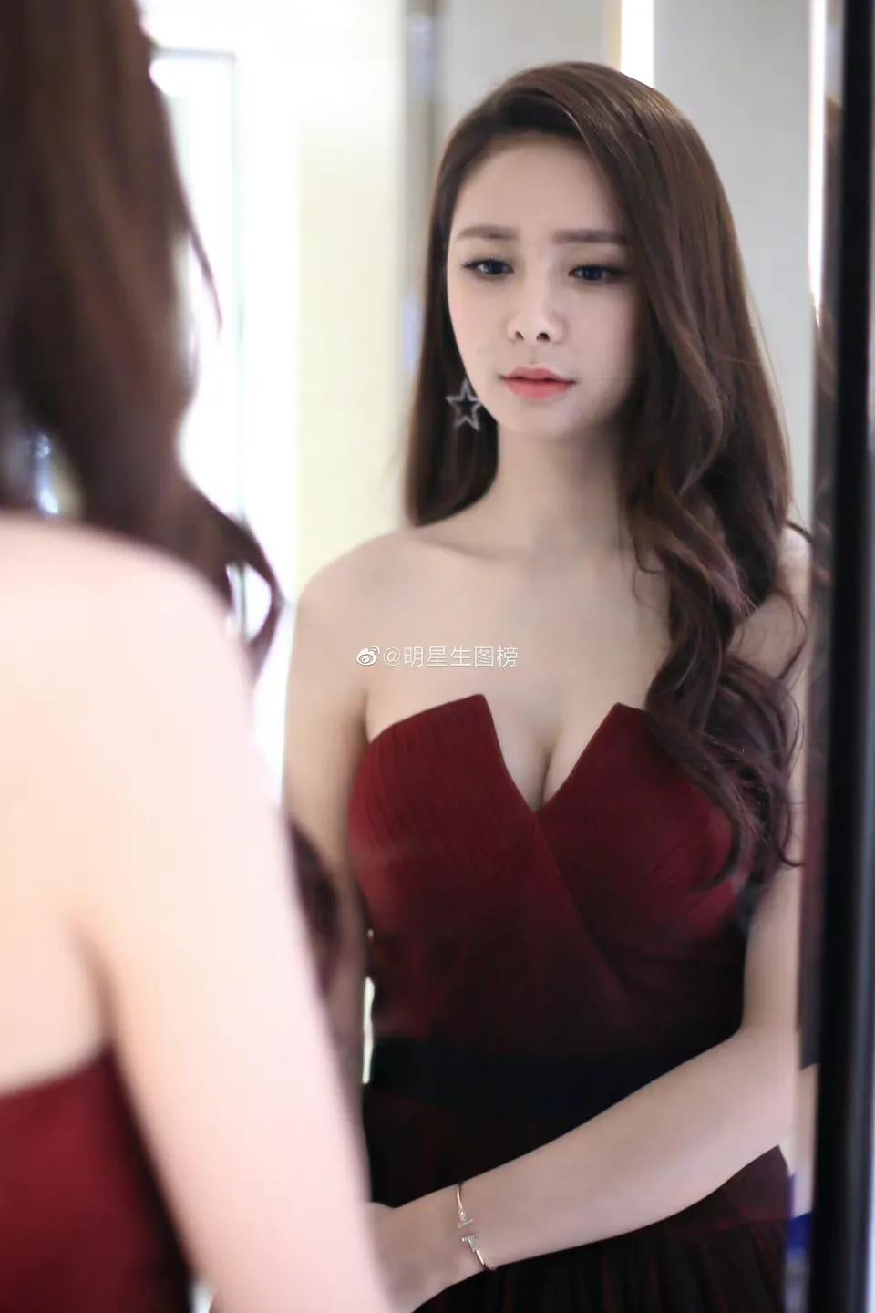 Shen Mengchen's sexy photo - iNEWS