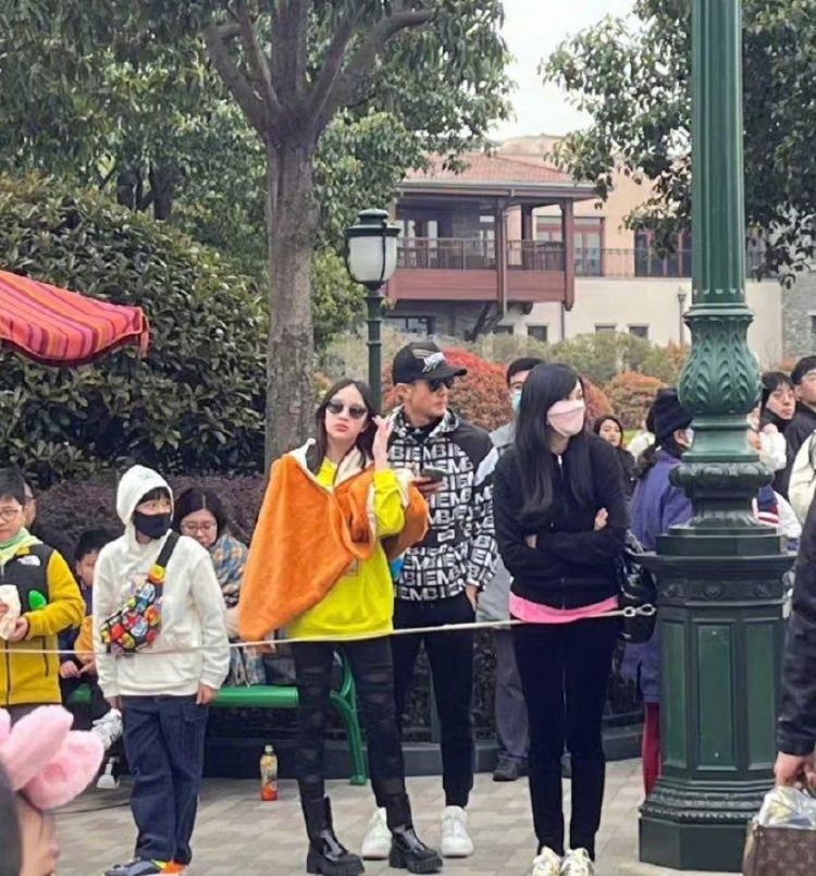 Hong Kong Disney meets Wu Zun's family to explore the family charm of ...