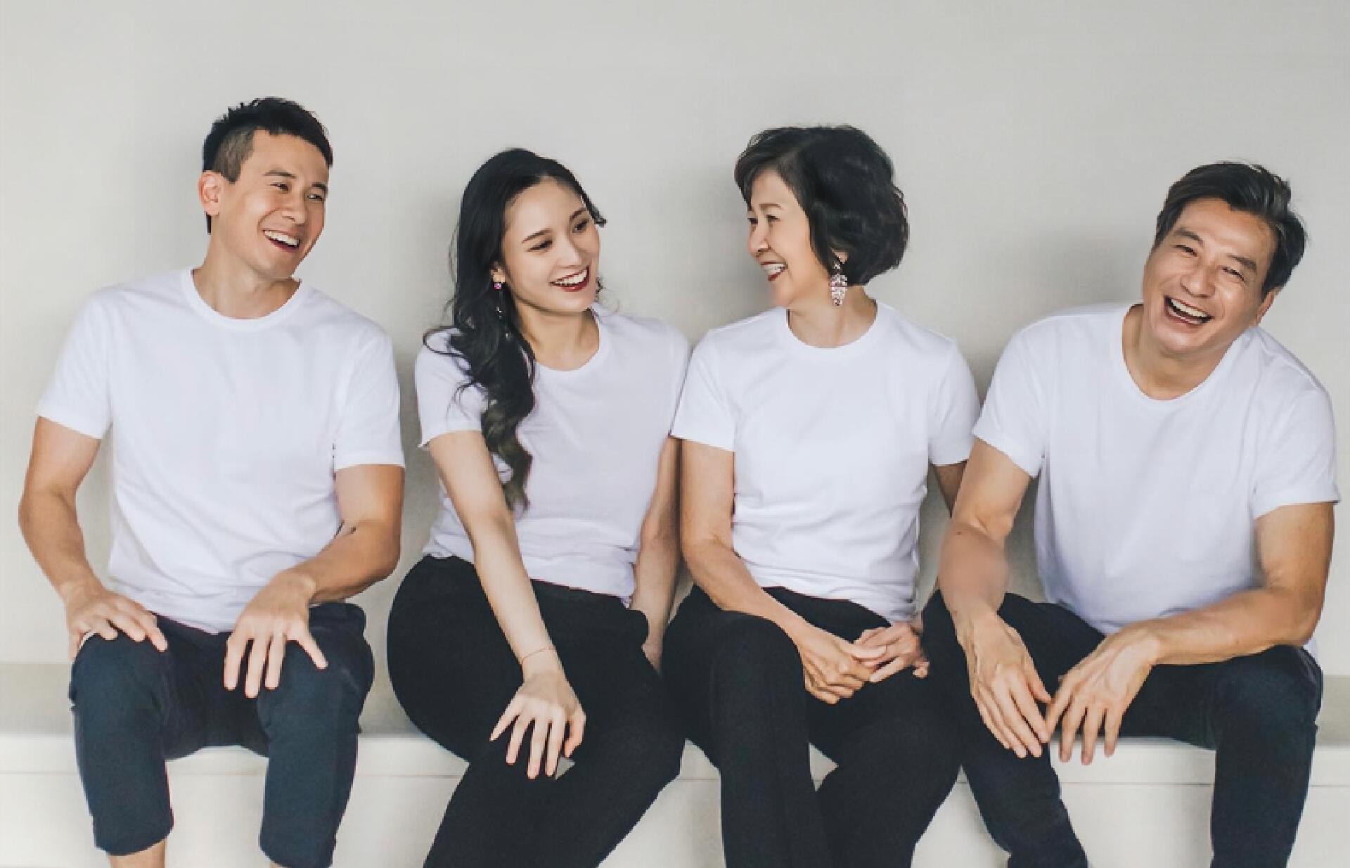 The famous frozen age male god gets more and more handsome the older he gets!The whole family is ...