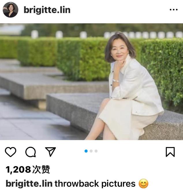 Brigitte Lin seldom posted recent photos, wearing a white shirt and ...