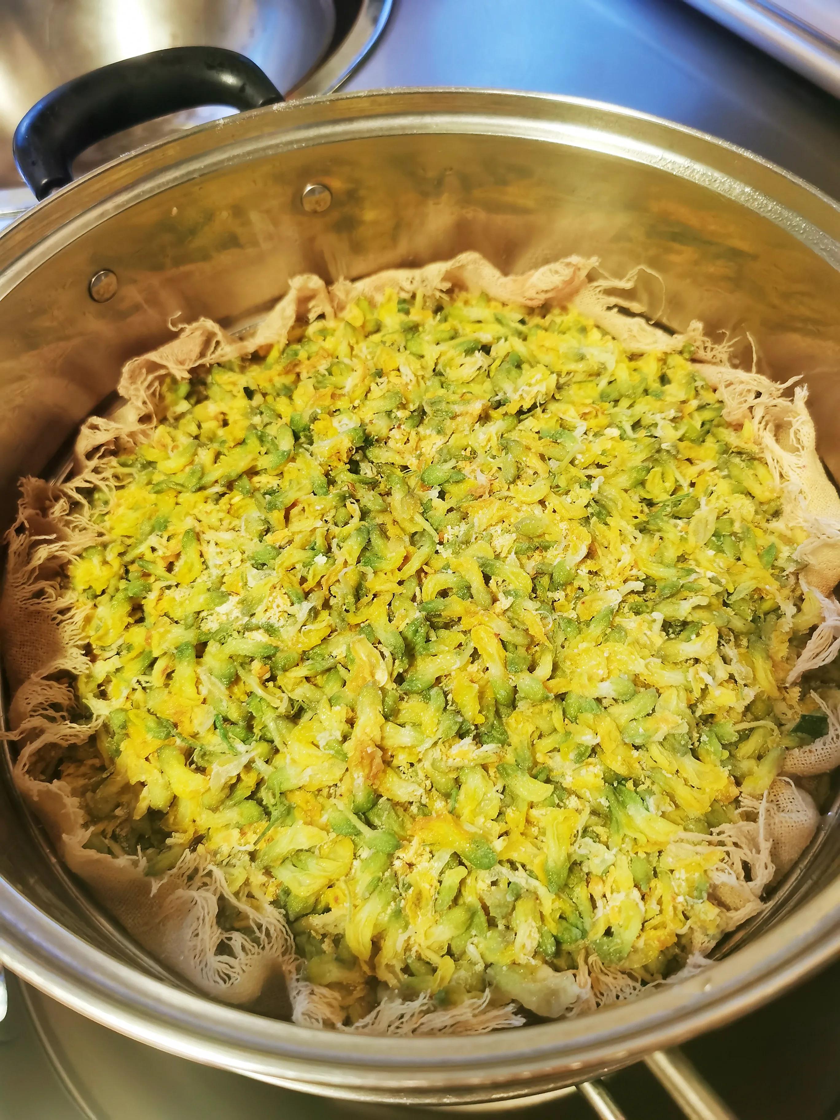 Nature's Gift ~ Seasonal Fresh Sophora Blossom Rice Rice - iNEWS