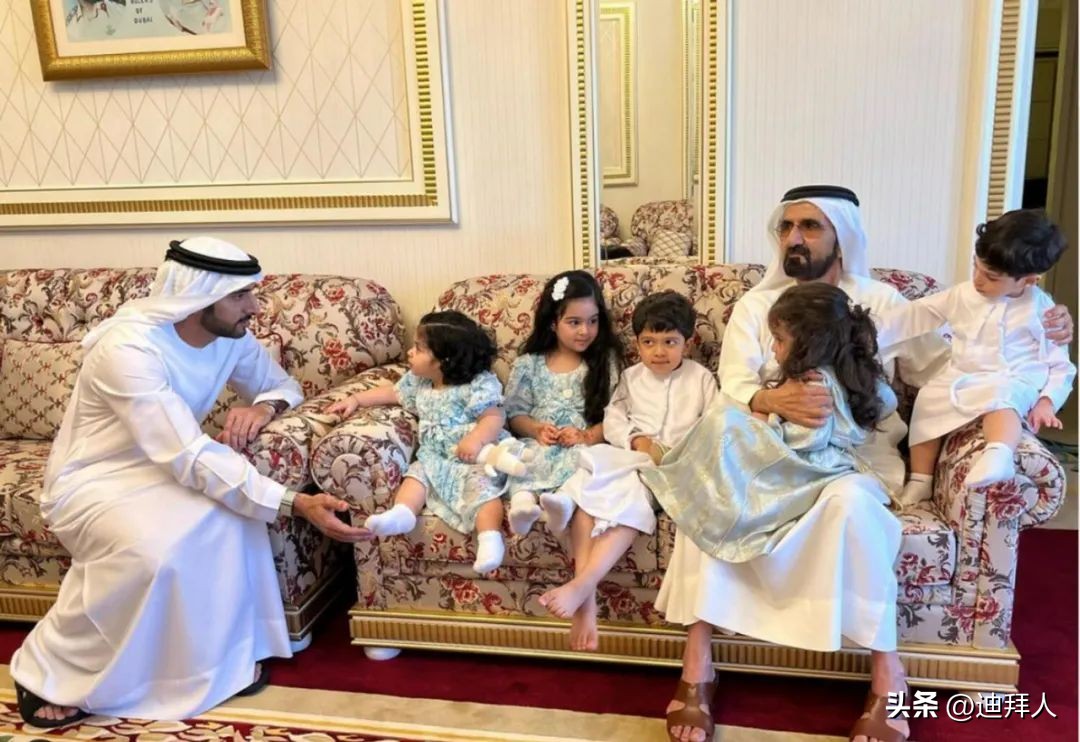 Eid al-Fitr family gathering, Dubai Sheikh turns into a happy grandpa ...