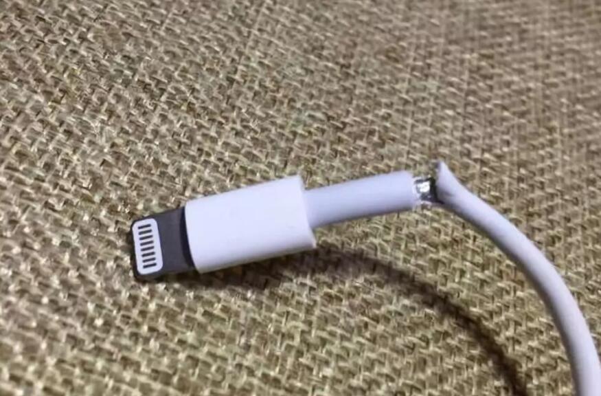 If the charging cable is broken, don't spend money to replace it. I'll teach you a trick, and it ...