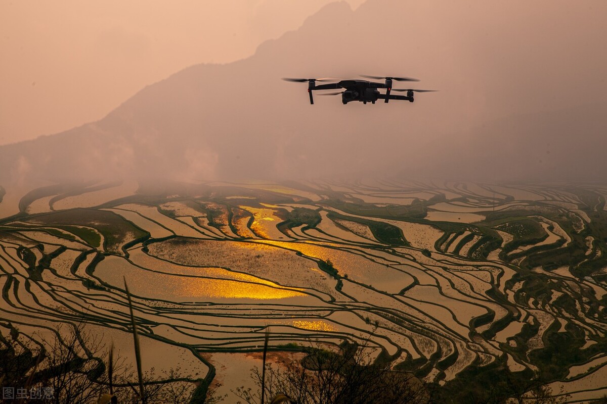 Yunnan Province in the clouds and fog, Honghe Hani and Yi Autonomous ...