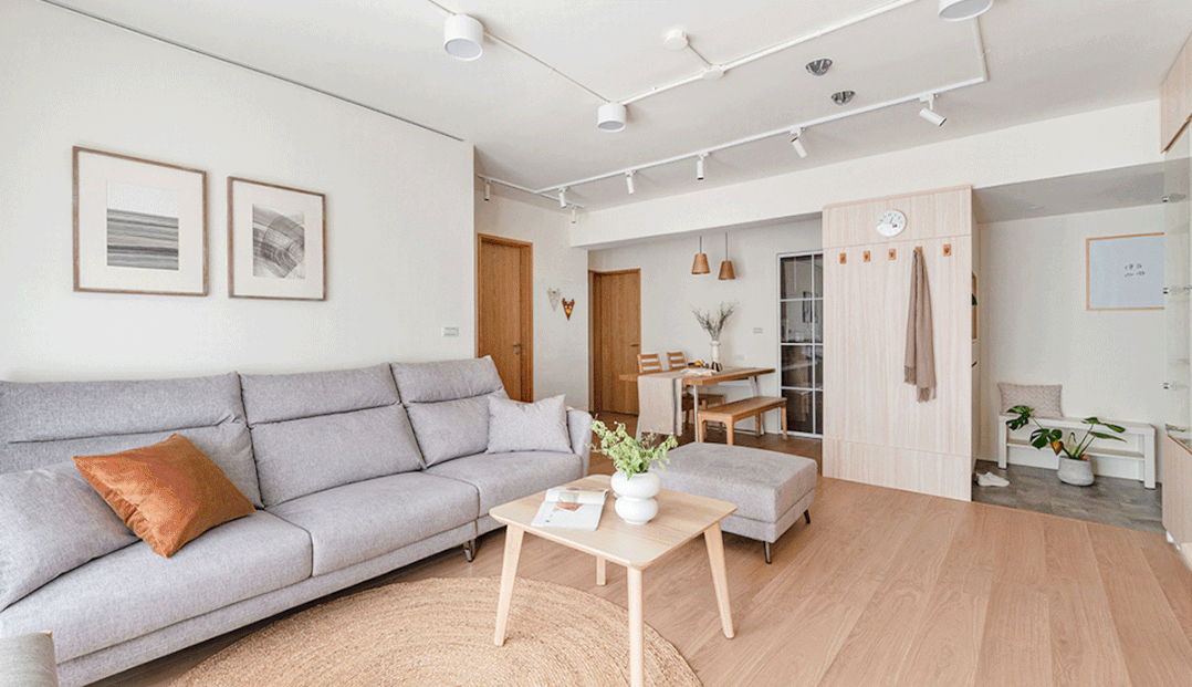 Her house is only 86 square meters, but the space has been doubled by ...