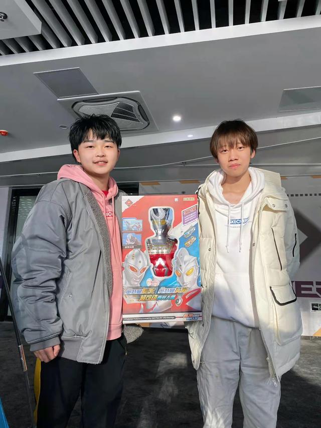 KPL Spring Split: 2 geniuses return at the same time, Hero official ...