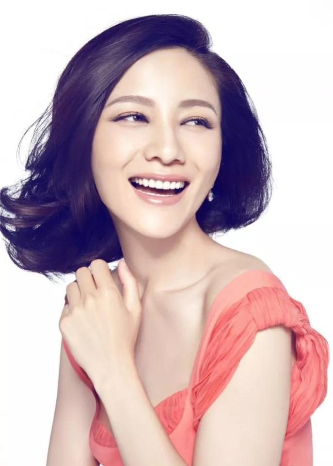 Share pictures - Hu Ke, goddess of temperament - iNEWS