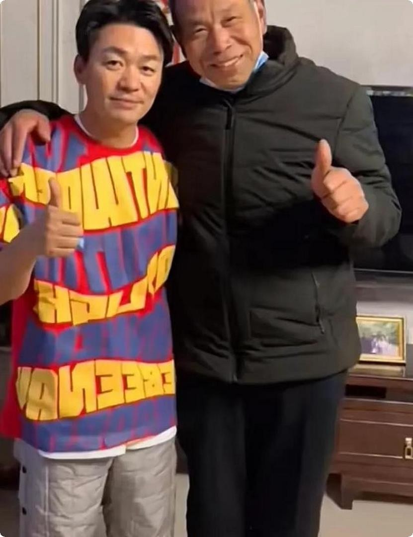 Zhang Lan went on a blind date, Wang Baoqiang was "sieged" when he returned to the village, Lin ...