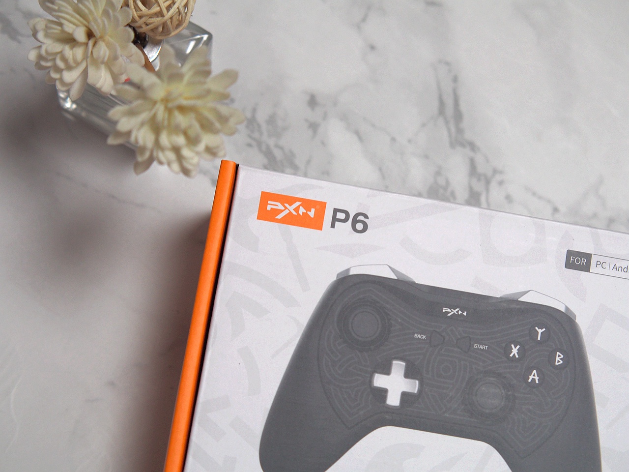 One hundred yuan cost-effective multi-mode game wireless controller Lai Shida P6 - iNEWS