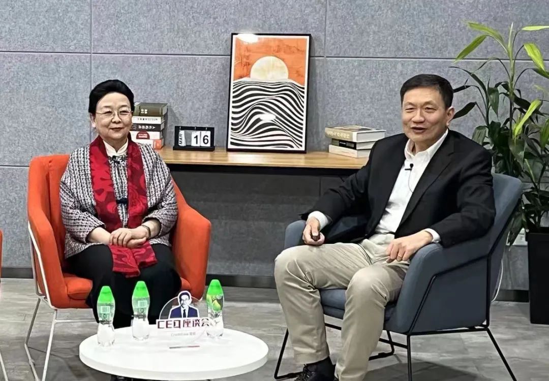 Tang Ning Dialogue with Tsinghua Professor Liu Lingling - How to ...